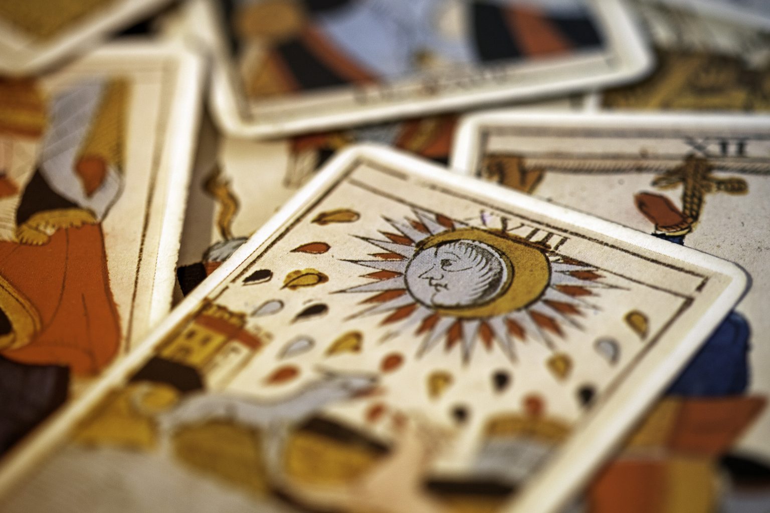 Formations numérologie / tarot de Marseille / alchimie vibratoire